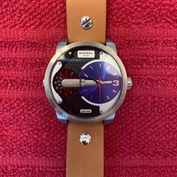 Diesel | Accessories | Diesel Mini Daddy Blue And Black Dial Tan ...